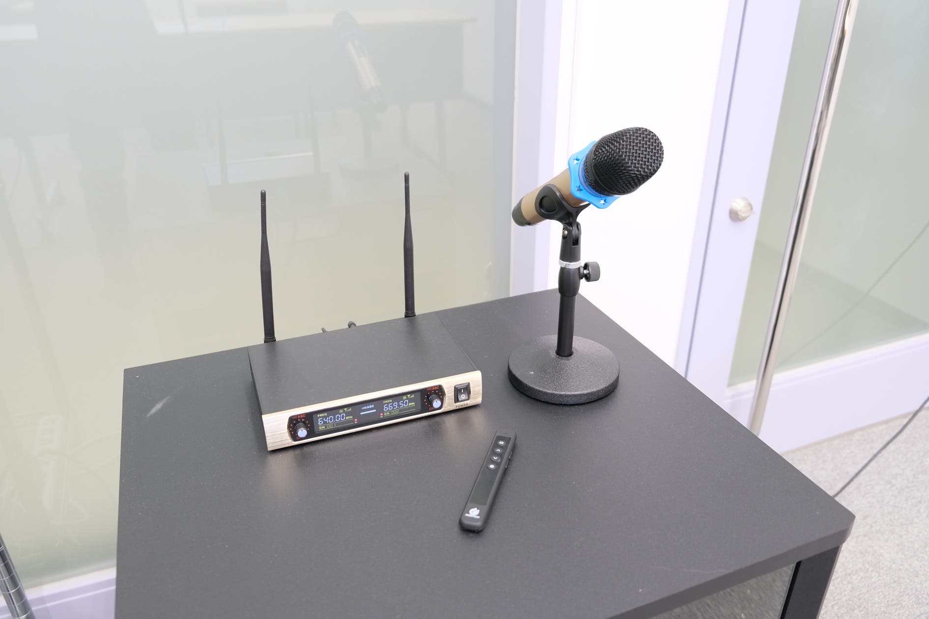 浜松駅直結【まなクル浜松／大研修室～28名まで】徒歩3分アクトタワー6階の写真8