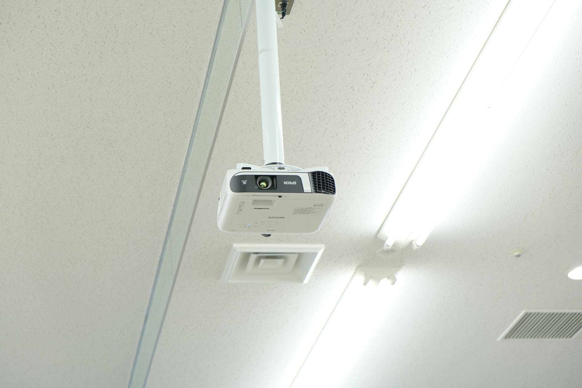 浜松駅直結【まなクル浜松／大研修室～28名まで】徒歩3分アクトタワー6階の写真5