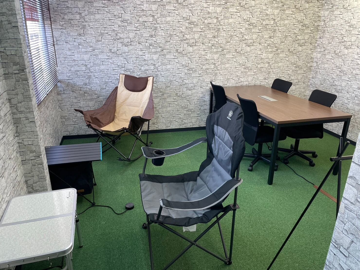 3周年記念34%OFF！6名個室が1時間800円！24時間営業！山梨県富士吉田市に所在し、都心から1時間30分とアクセス良好！の写真5