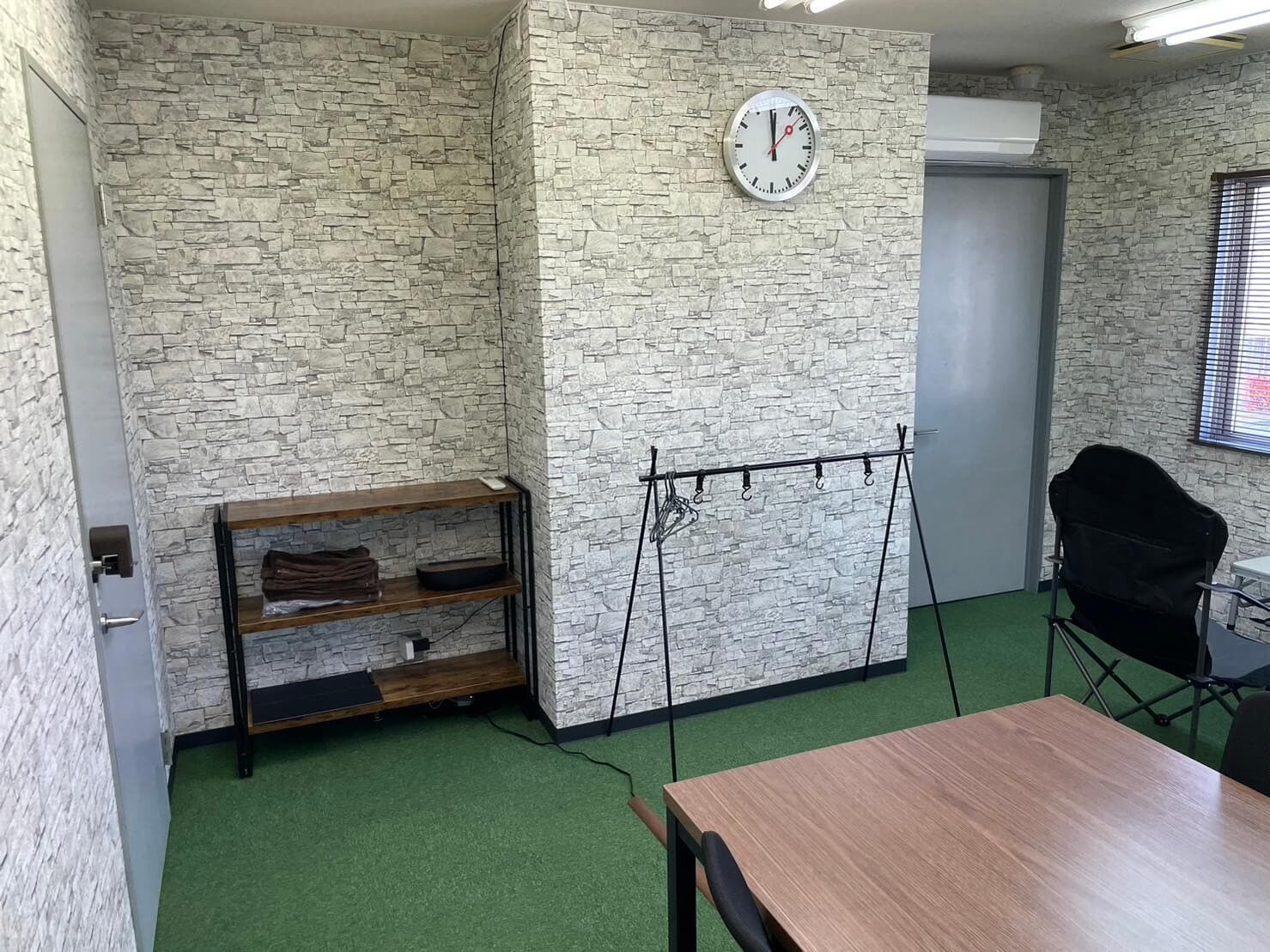 3周年記念34%OFF！6名個室が1時間800円！24時間営業！山梨県富士吉田市に所在し、都心から1時間30分とアクセス良好！の写真8