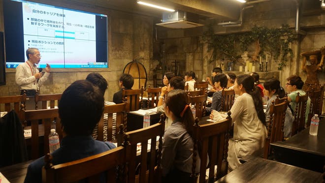 秋葉原駅徒歩1分!会議・セミナー・研修・パーティー・撮影が映える!面白いイベント会場 【王宮の魔法学校】の写真13