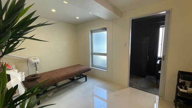 【六本木駅 徒歩6分】高級プライベートサロン✨美容・ヘアメイク・ヘッドスパ🧖シャンプー台🚿マッサージ✨セミナー✍撮影📸の写真14