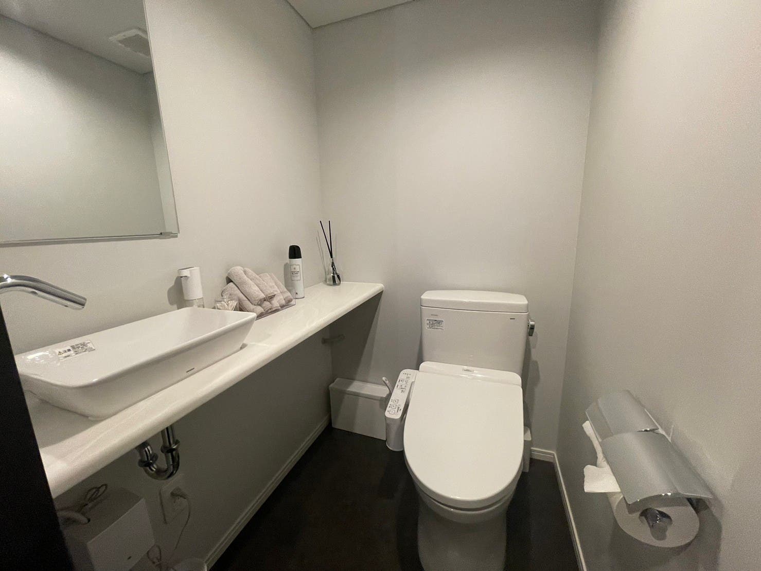 【六本木駅 徒歩6分】高級プライベートサロン✨美容・ヘアメイク・ヘッドスパ🧖シャンプー台🚿マッサージ✨セミナー✍撮影📸の写真16