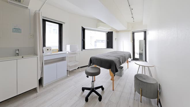 【都立大学/2分】完全個室のプライベート空間✨整体・エステ・マッサージなどのご利用に✨Sheレンタルサロンの写真1