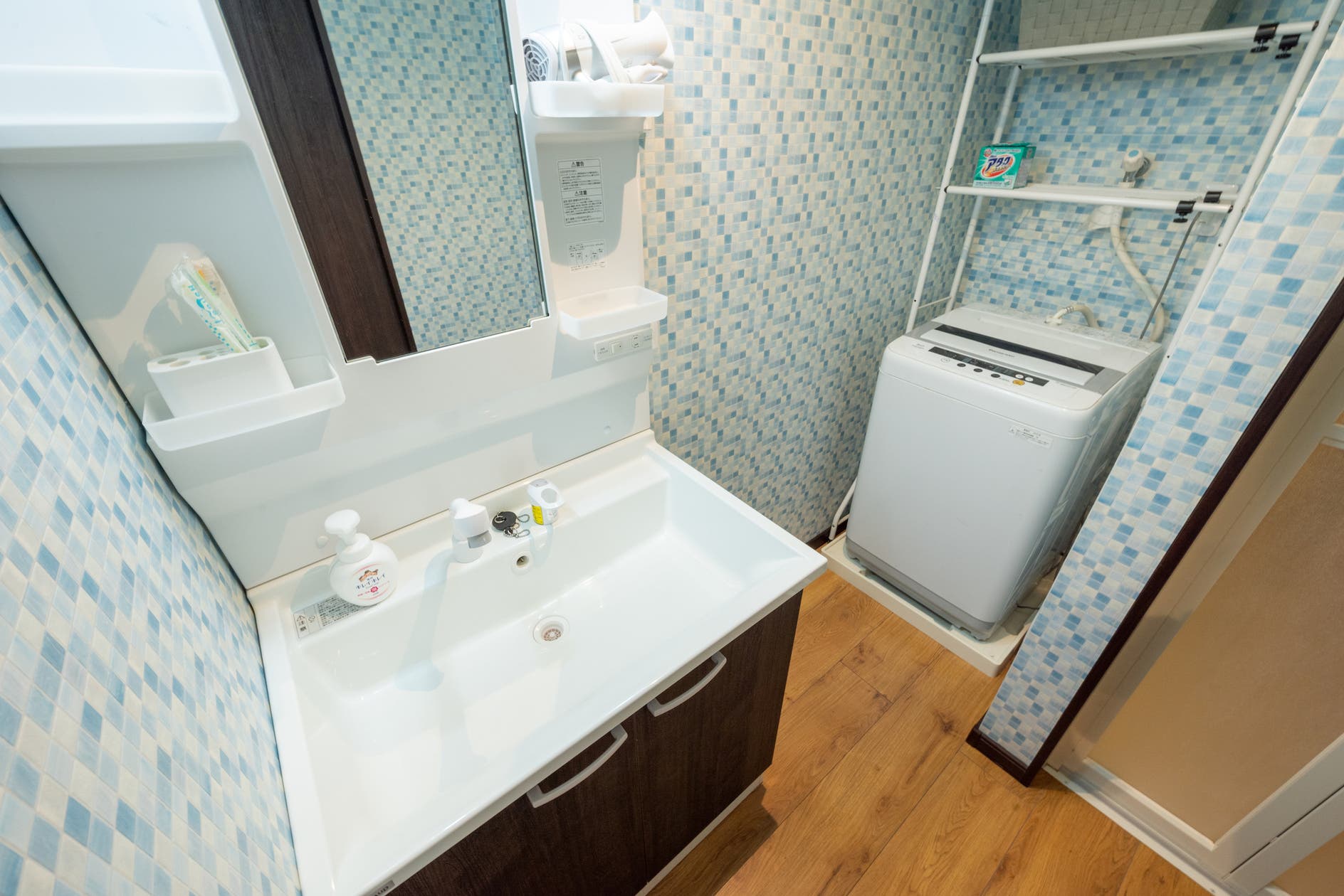 【花園町駅４分】キッチン・お風呂つき★ママ友/女子会/撮影/映画鑑賞に！無料WIFI/Blu-rayﾌﾟﾚｰﾔ-/Netflixの写真5