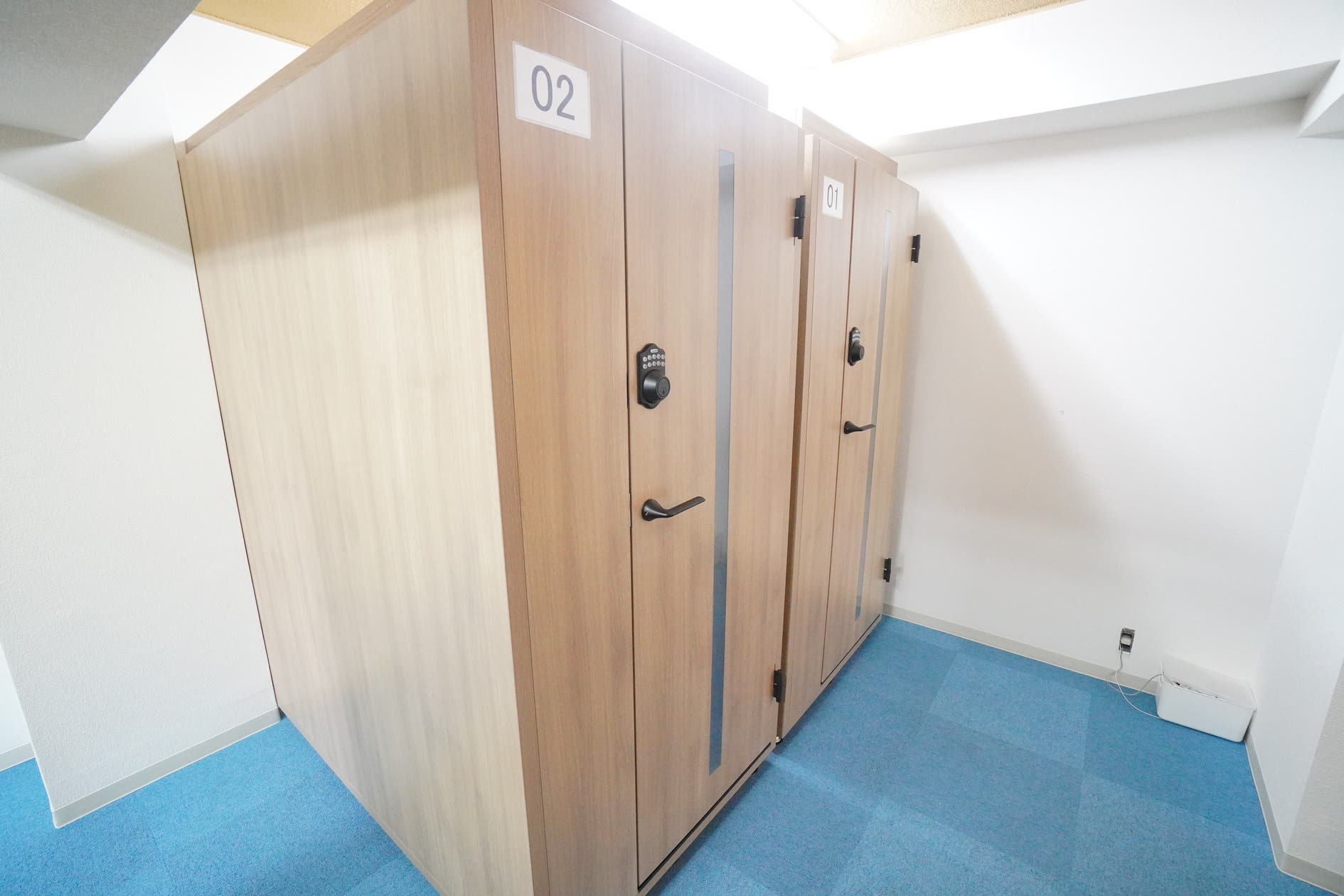 ＜ミニマルワークブース博多No.4＞完全個室ワークブース💼Wi-Fi📶モニター🖥テレワーク/ZOOM/自習/作業場所の写真6