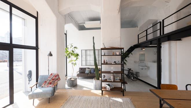 【三ノ宮】天井高4mの大空間スペース/スタジオ/ギャラリーの写真1