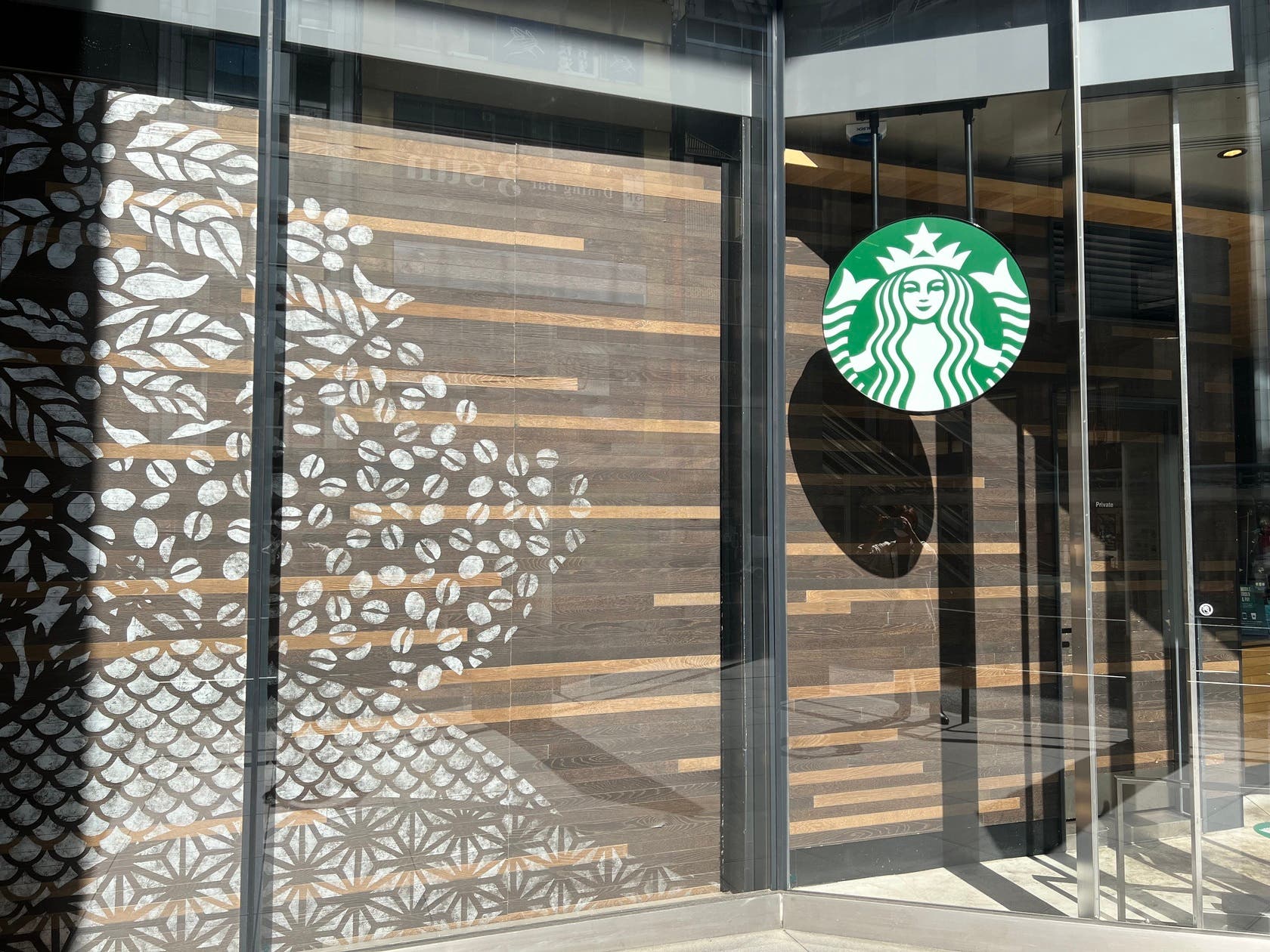 1名用広々個室１ (モニターなし)　PC作業/Web会議/ちょっとした休憩など　※完全個室ではありません※の写真16