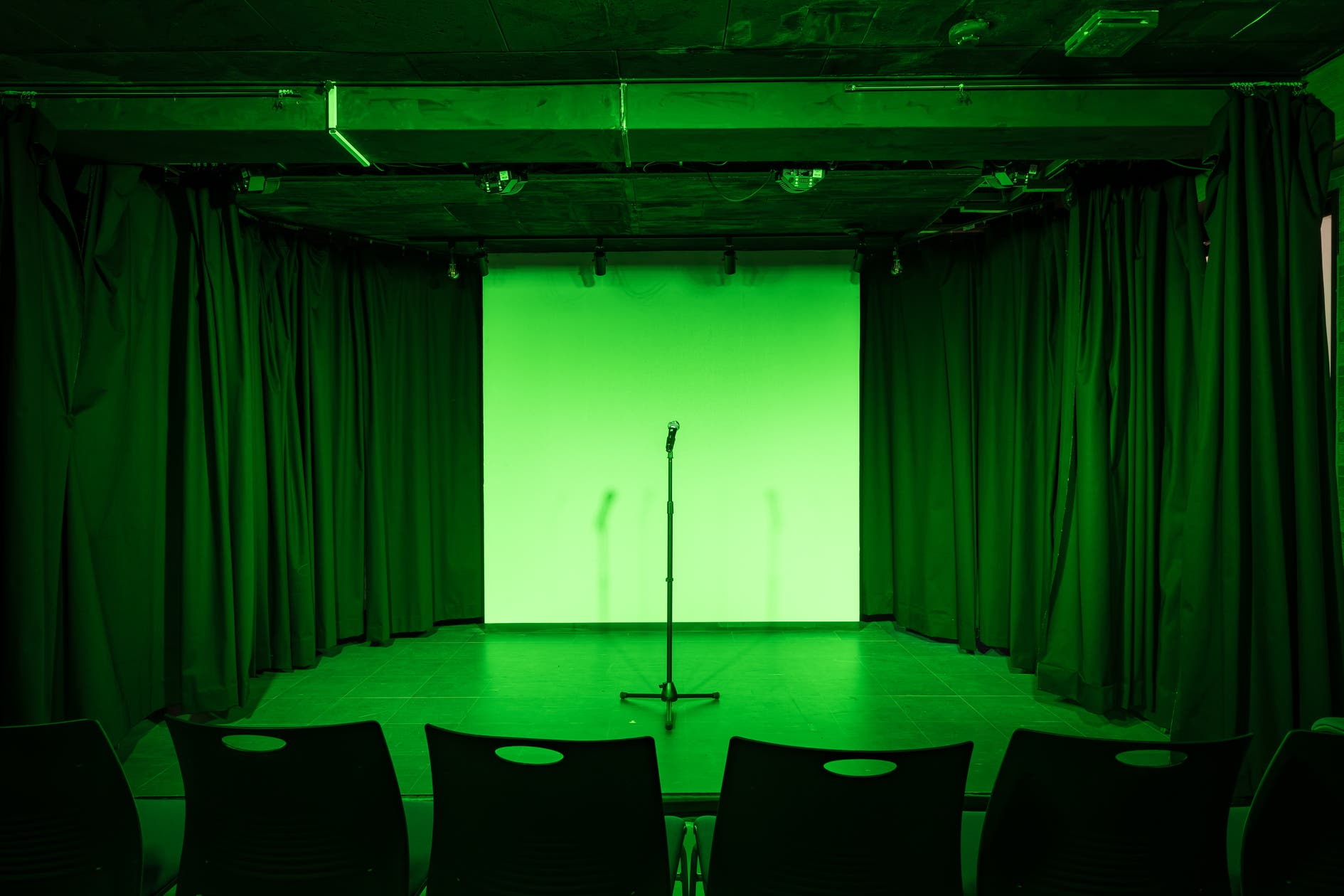 劇場レンタルライブスタジオです。客席キャパ40席。池袋駅徒歩3分です。の写真7