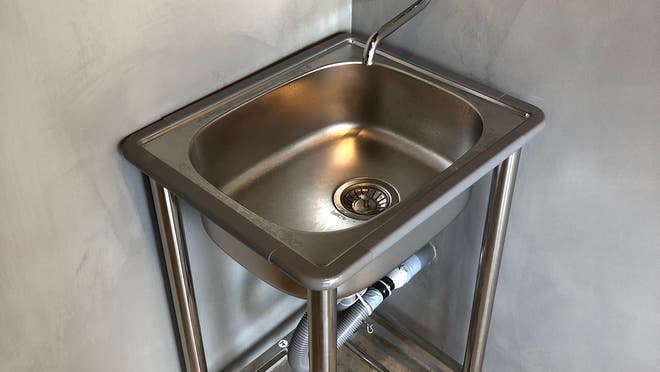 ポップアップストアやアパレルの展示会に最適な通り沿いに面した路面スペースの写真4