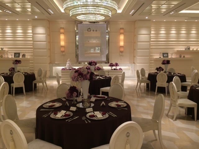 所沢 白を基調とした最大120名がゆったりと過ごせる大会場で パーティー 宴会 はいかが！ ルシア・スイートの写真5