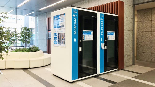 【テレキューブ】太陽生命品川ビルの個室型ワークブース(86-02)です。視線と音を遮る、プライベートな集中環境。の写真1