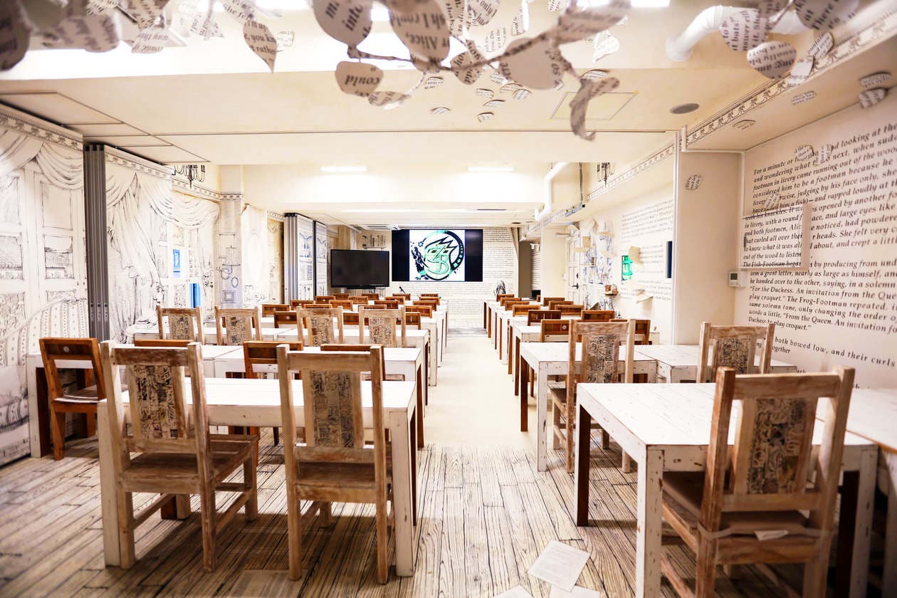 秋葉原駅徒歩1分！会議・セミナー・研修・パーティー・撮影が映える！おしゃれなレンタルスペース　【『アリスのホワイトルーム】の写真8