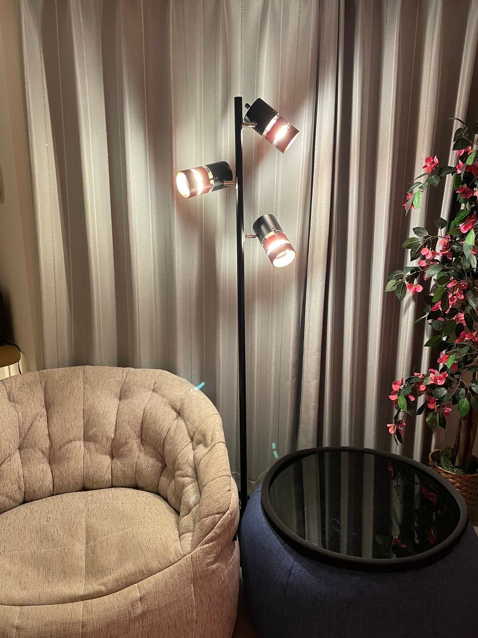 年末「特別割引実施中」『完全個室』30㎡の広々スペース。池袋駅徒歩3分、ベット２台ありヨガマット無料貸出し中、エステ、などにの写真9