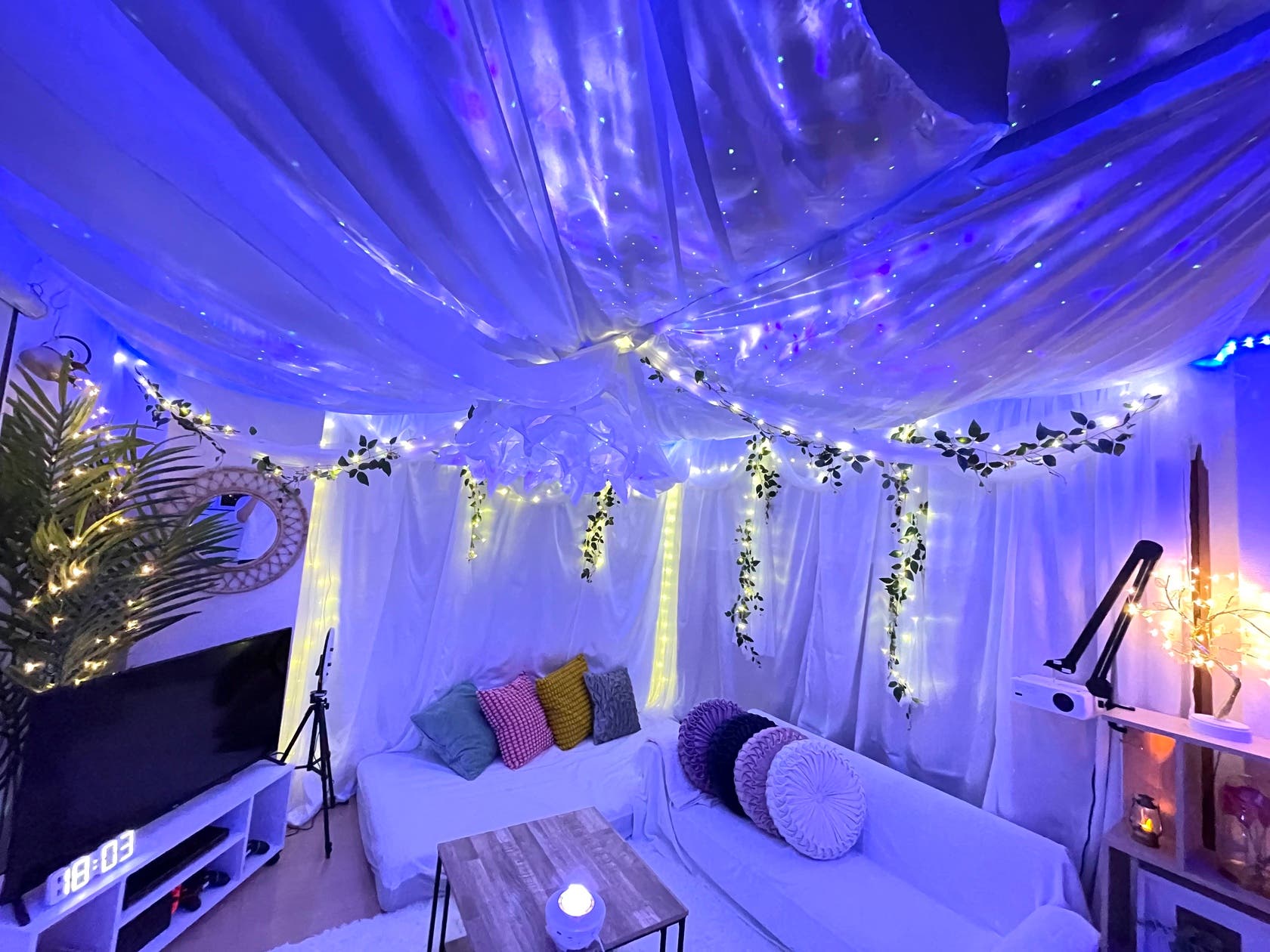 フロアにこのスペースだけ🔥駅1分✨幻想空間🍀🌌大人気ゲーム🎮プロジェクター🎥マットレス🛌飲み会🥂デート💕24Hの写真10