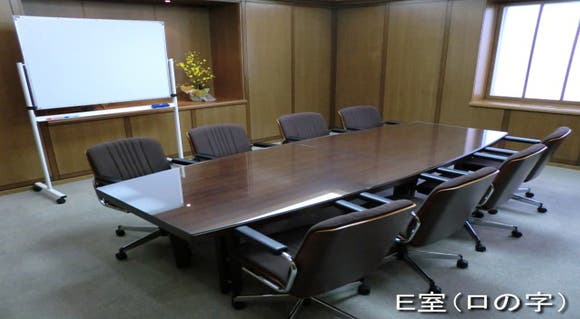 大阪会議室　NSEリアルエステート堂島店　E室（最大8名）