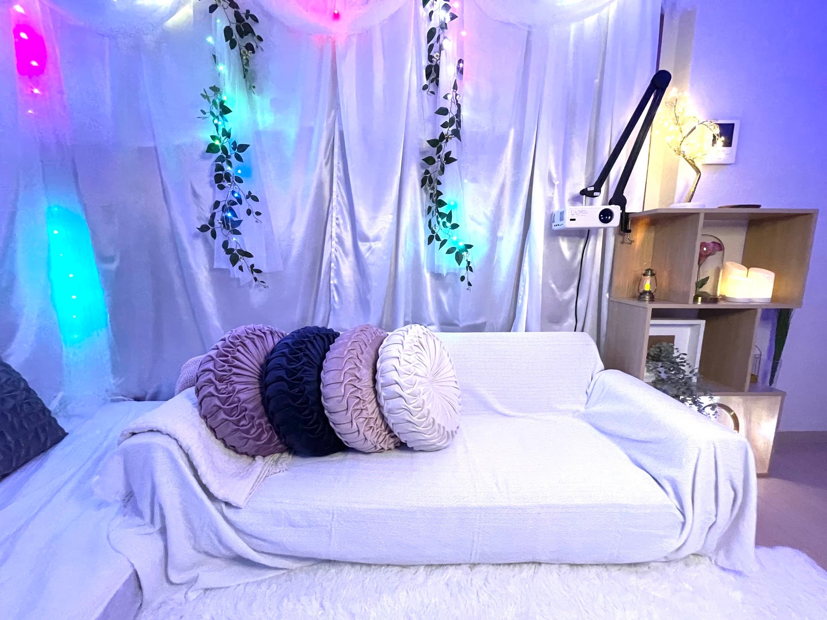 フロアにこのスペースだけ🔥駅1分✨幻想空間🍀🌌大人気ゲーム🎮プロジェクター🎥マットレス🛌飲み会🥂デート💕24Hの写真17