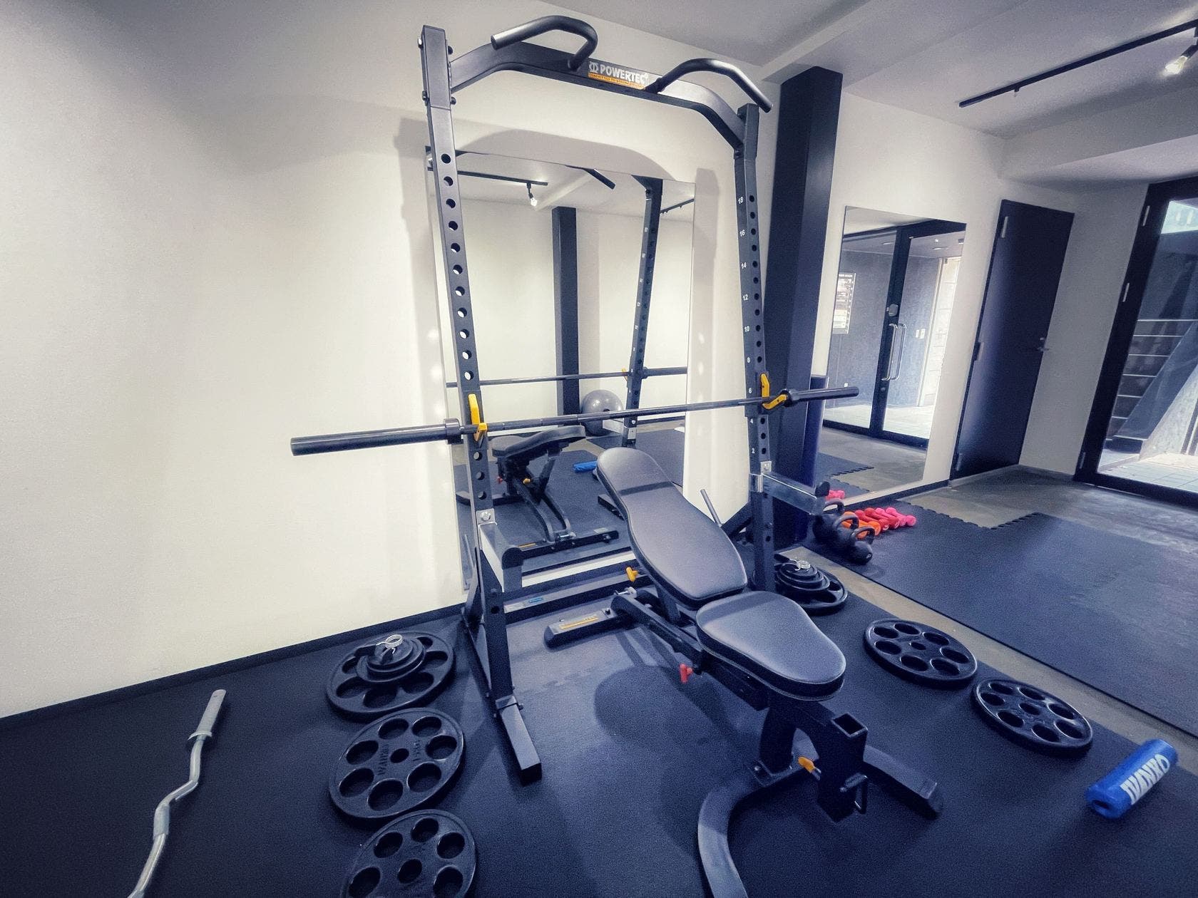 ★東池袋徒歩1分／池袋駅徒歩9分★24時間利用可能！完全無人・完全個室レンタルジムの写真5