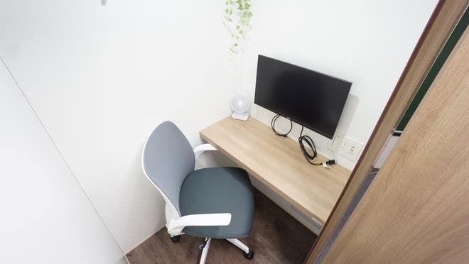 <Pao Work 神田東口No.1>完全個室ワークブース💼光回線Wi-Fi📶モニター🖥テレワーク/ZOOM/自習/作業場所の写真5