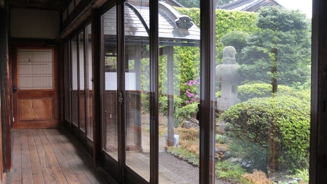 長屋門・母屋・3つの蔵・日本庭園・屋敷林で構成された農家屋敷の写真16