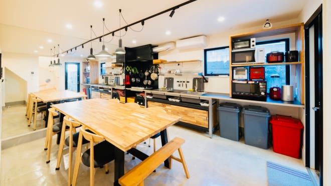 表参道駅から徒歩10分ほどの立地にあるお洒落で静かな空間をお貸しします。の写真1