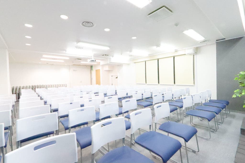 【JR新宿駅 徒歩2分！大型会議室！100名利用可】高性能プロジェクター・マイク・WiFi無料！ふれあい貸し会議室 新宿No73の写真17