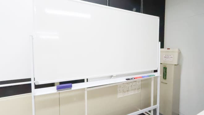 【JR新宿駅 徒歩2分!大型会議室!100名利用可】高性能プロジェクター・マイク・WiFi無料!ふれあい貸し会議室 新宿No73の写真25