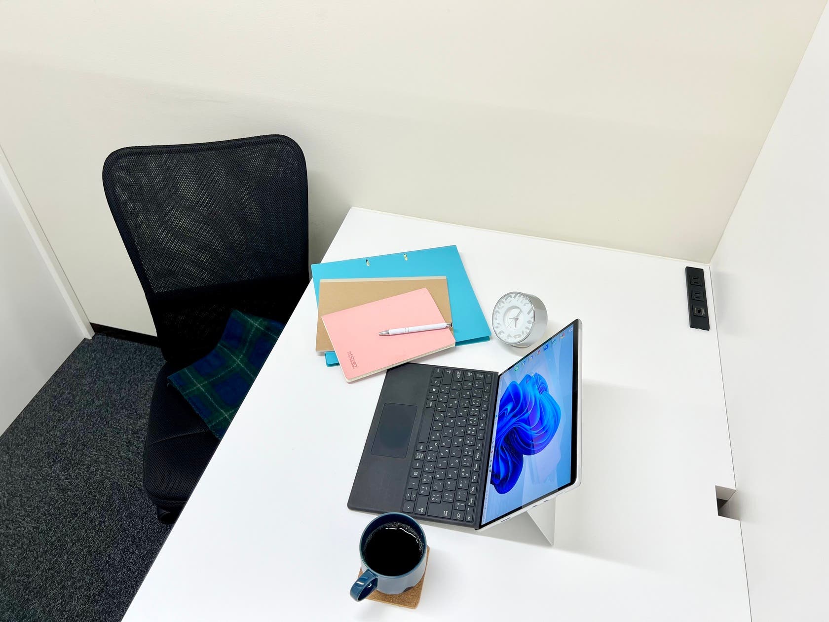 モニター付　1名用広々個室２　PC作業/Web会議/ちょっとした休憩など　※完全個室ではありません※の写真5