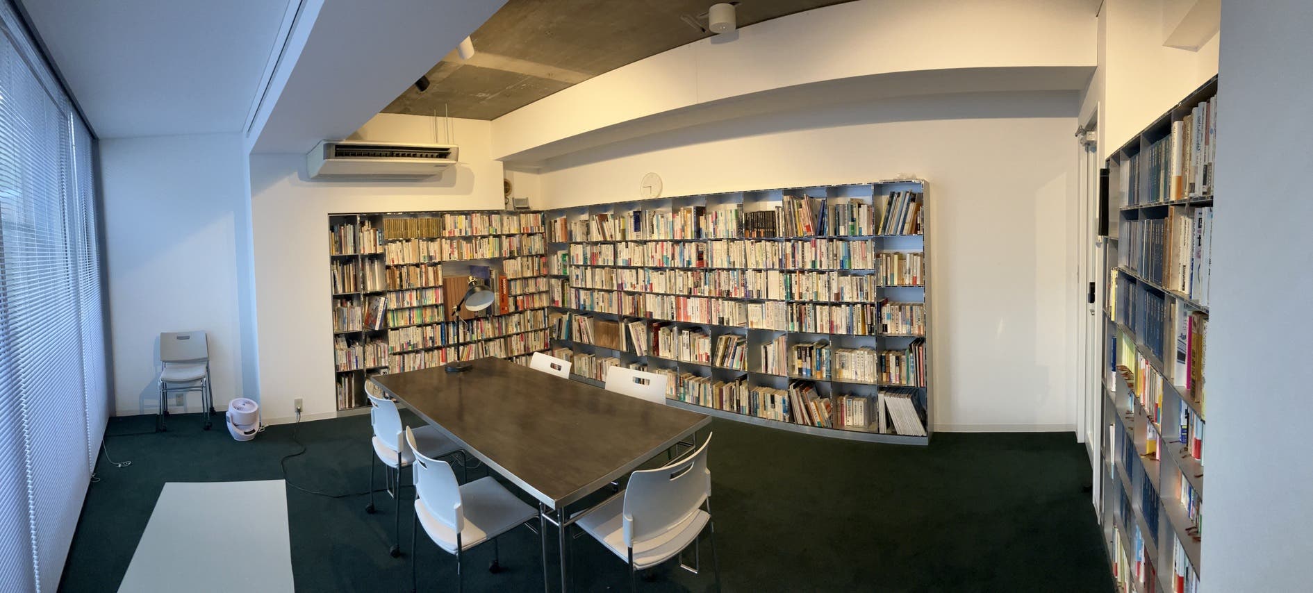 <横浜駅徒歩10分>建築家・山本理顕設計の会議室の写真6