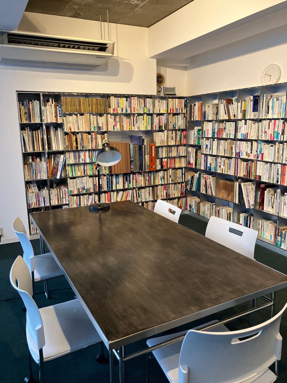 <横浜駅徒歩10分>建築家・山本理顕設計の会議室の写真9