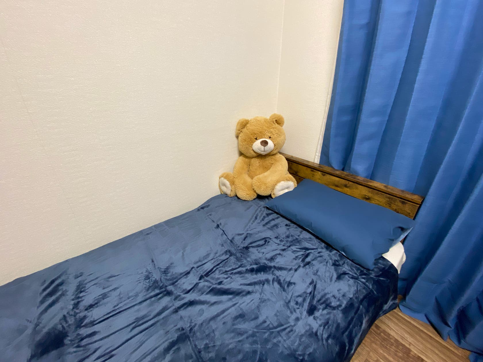 バックペーパーの利用と自室風撮影ができるミニスタジオの写真4