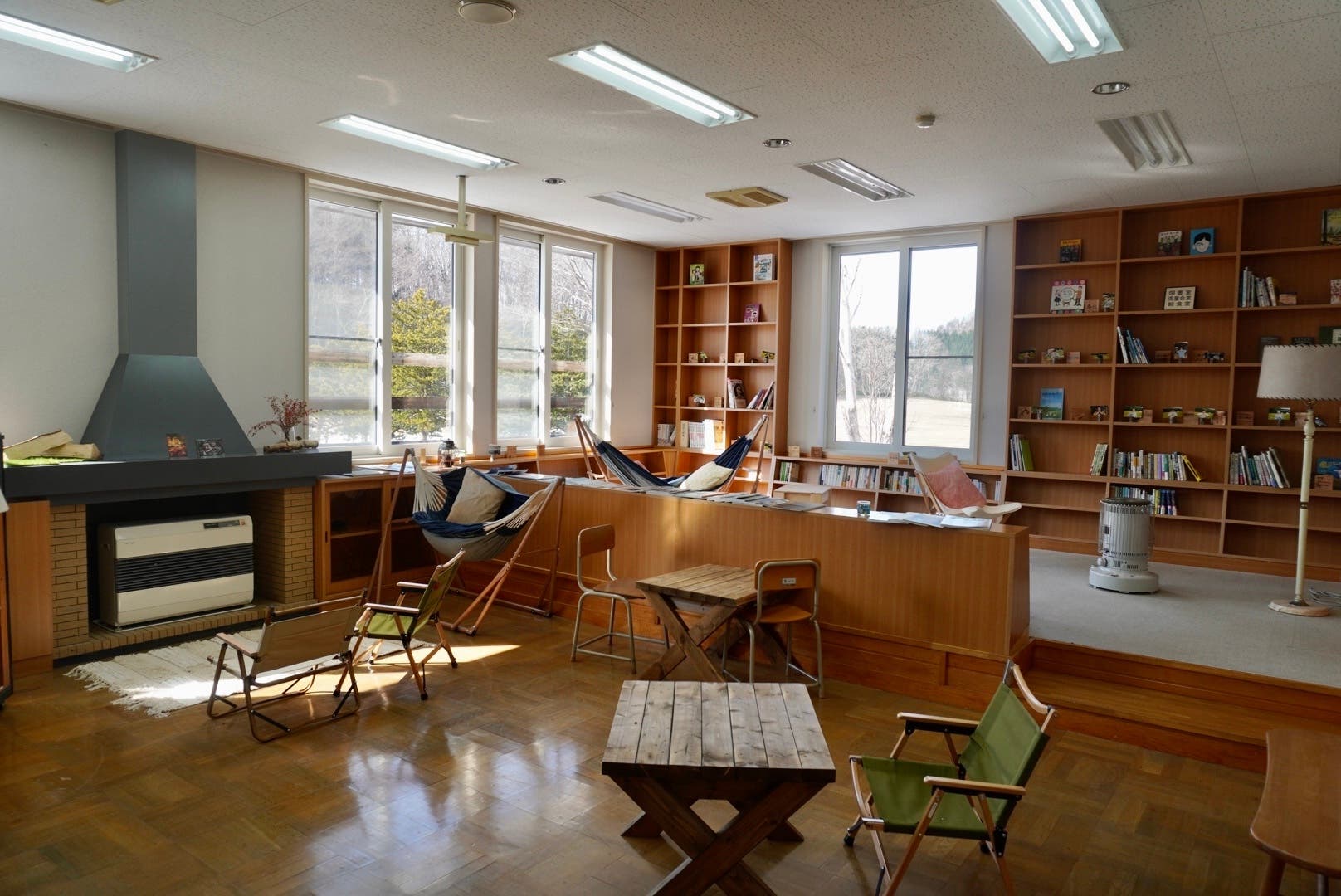 北海道八雲町／牧場地帯に佇む廃校リノベーション施設の写真6