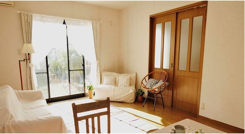 自然の光溢れる　広い 庭付き１軒屋　９０坪　建物面積27０㎡　庭30坪 ゆったりとしたハウススタジオ