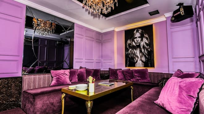 【200名でも大歓迎】京都河原町駅から徒歩2分の好立地でおしゃれな会場です。の写真1