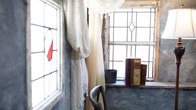 【4m超えドライフラワー造形】本格的撮影スタジオ|漆喰壁|レンガ壁|カーテン装飾|カフェ板|タイル床|アパレル|背景×10の写真19