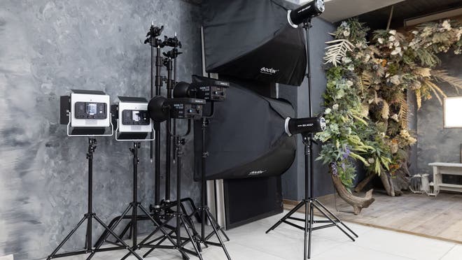 【4m超えドライフラワー造形】本格的撮影スタジオ|漆喰壁|レンガ壁|カーテン装飾|カフェ板|タイル床|アパレル|背景×10の写真25