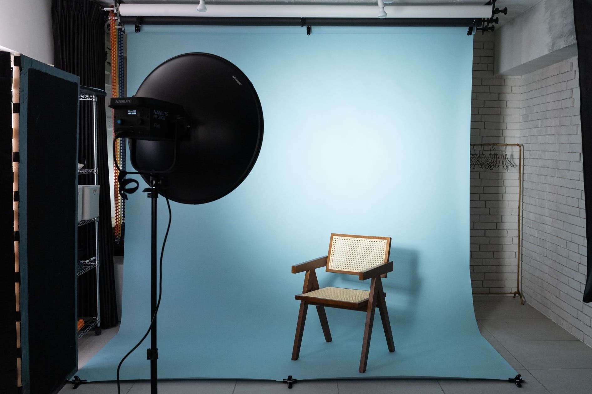 【4m超えドライフラワー造形】本格的撮影スタジオ｜漆喰壁｜レンガ壁｜カーテン装飾｜カフェ板｜タイル床｜アパレル｜背景×10の写真28