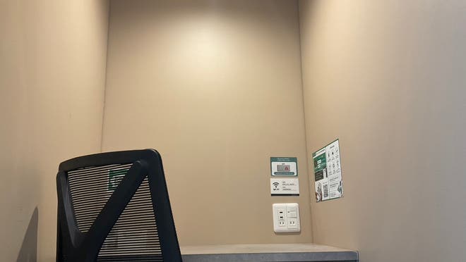 <RemoteworkBOX KDX浜松町プレイス店【No.1】>完全個室⭐️Wi-Fi無料!テレワーク/Zoom/自習の写真2