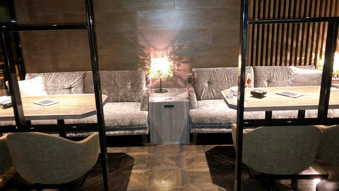 【130名でも大歓迎】宮崎駅から徒歩13分の好立地でおしゃれな会場です。の写真2