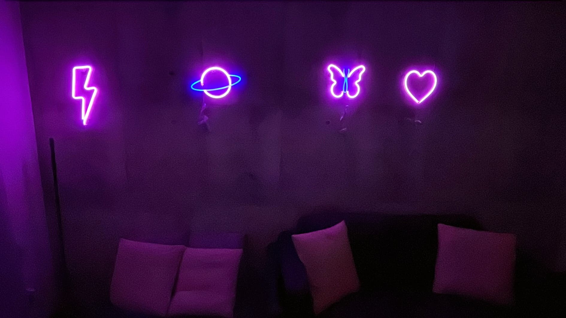 HAPPYスペースかしわⅡ🏆ベストホスト受賞スペース🏆デートに大人気のラグジュアリー空間🤍ネトフリ、Disny＋視聴可🌈の写真12