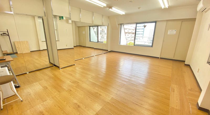 【JR沼津駅から徒歩4分】ダンスができるレンタルスタジオ｜26㎡スペース｜大型鏡・高速Wi-Fi完備｜24時間営業中！