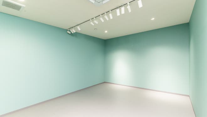 【踊ってみた/SNS映え祭壇撮影】少人数撮影特化型ダンススタジオ!ティファニーカラー背景に様々用途!駐車場完備(名古屋市中村区)の写真2