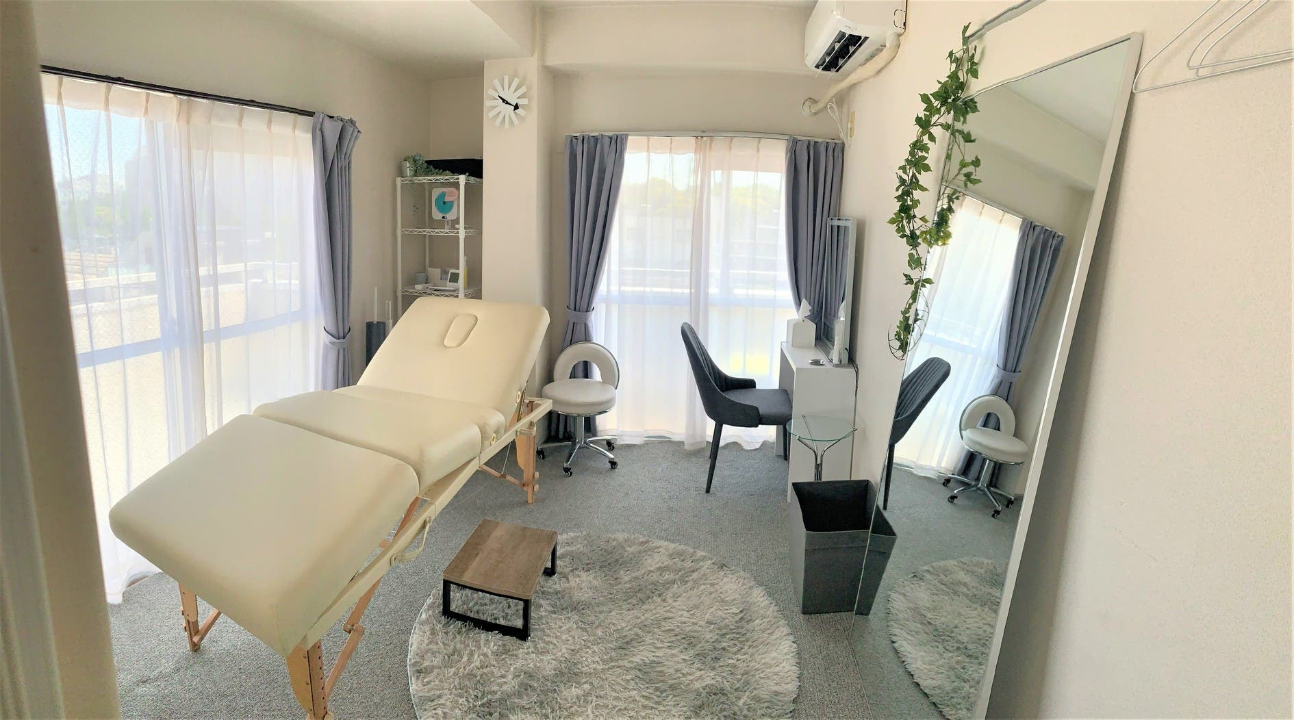 日吉駅徒歩3分☆たくさんの割引プランをご用意☆フットネイルができるのはここだけ！✽パーソナルカラー✽占い等カウンセリングの写真1