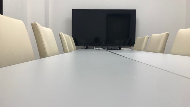 小田急町田駅40秒!⭐️完全個室⭐️50インチ大型テレビモニター⭐️除菌グッズ常備⭐️窓2面あり⭐️即予約可の写真1