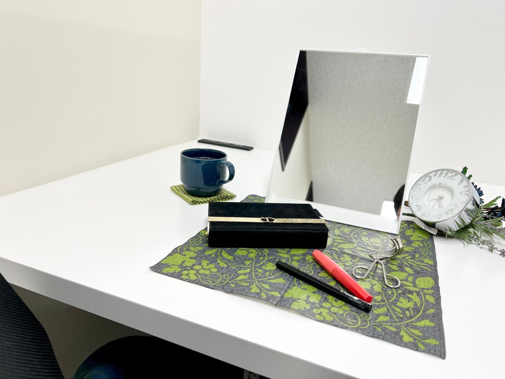 1名用広々ワイドブース③🍀自習/Web会議/ちょっとした休憩など♪※完全個室ではありません※(モニター備付）の写真5