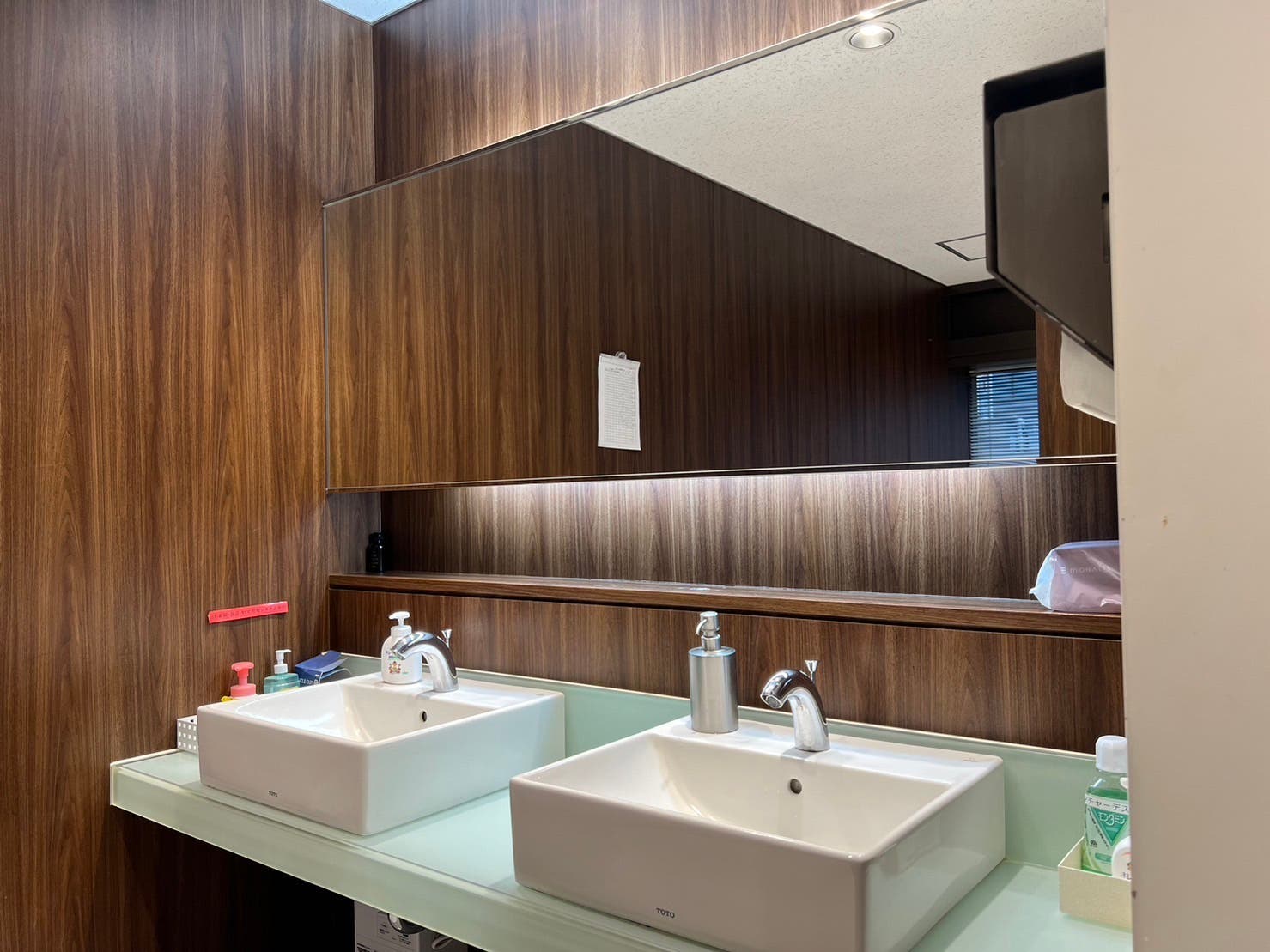 1名用広々ワイドブース③🍀自習/Web会議/ちょっとした休憩など♪※完全個室ではありません※(モニター備付）の写真11