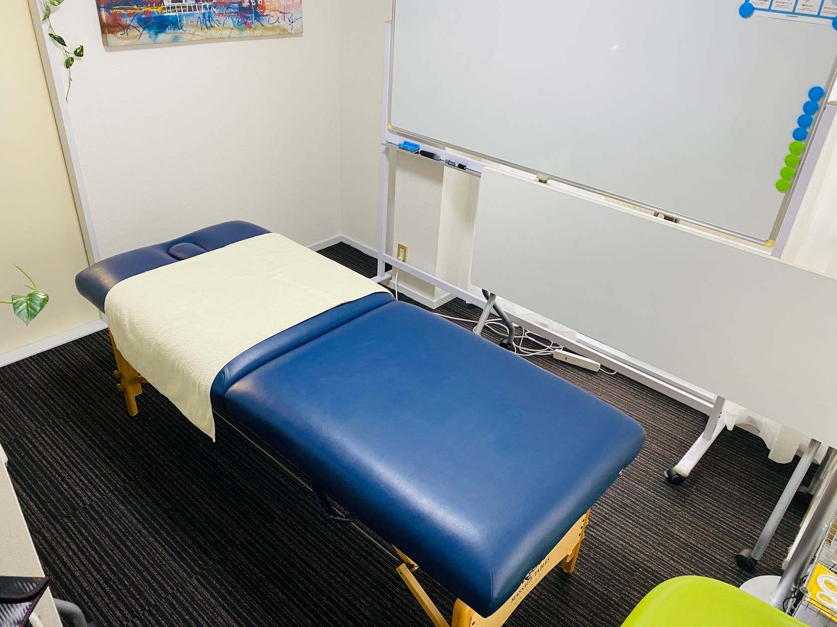 下北沢駅至近！⭐️完全個室⭐️50インチ大型テレビモニター⭐️除菌グッズ常備⭐️窓3面換気⭐️即予約可の写真6