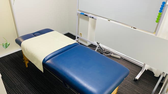 下北沢駅至近!⭐️完全個室⭐️50インチ大型テレビモニター⭐️除菌グッズ常備⭐️窓3面換気⭐️即予約可の写真6