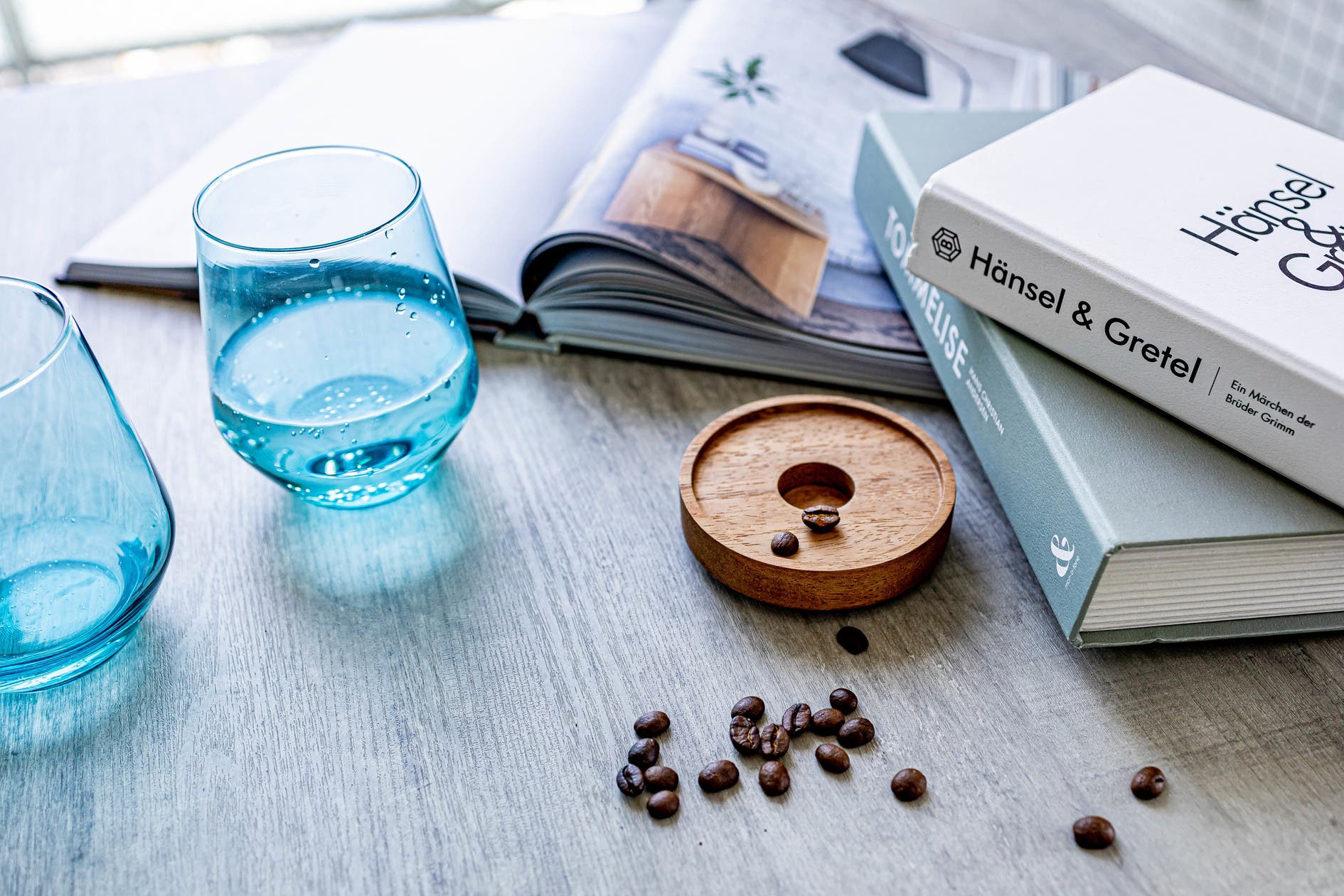 Ｓ２．［天高4m・二面採光］自然光豊富な海外の高級ペントハウス風撮影スタジオの写真2