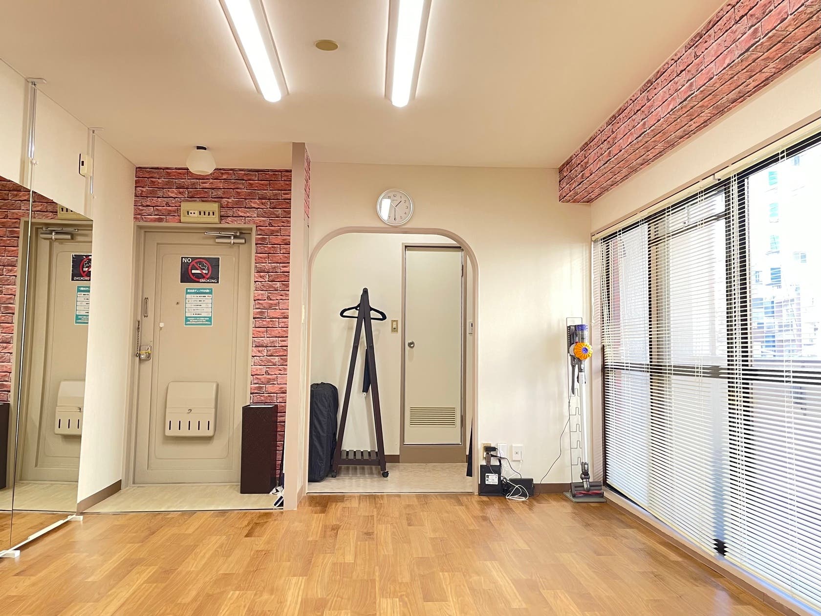 【池袋C6出口3分】24時間 安い お洒落 人気 スタジオ  ヨガ/整体/演劇/撮影/少人数　Wi-Fi Bluetoothありの写真11